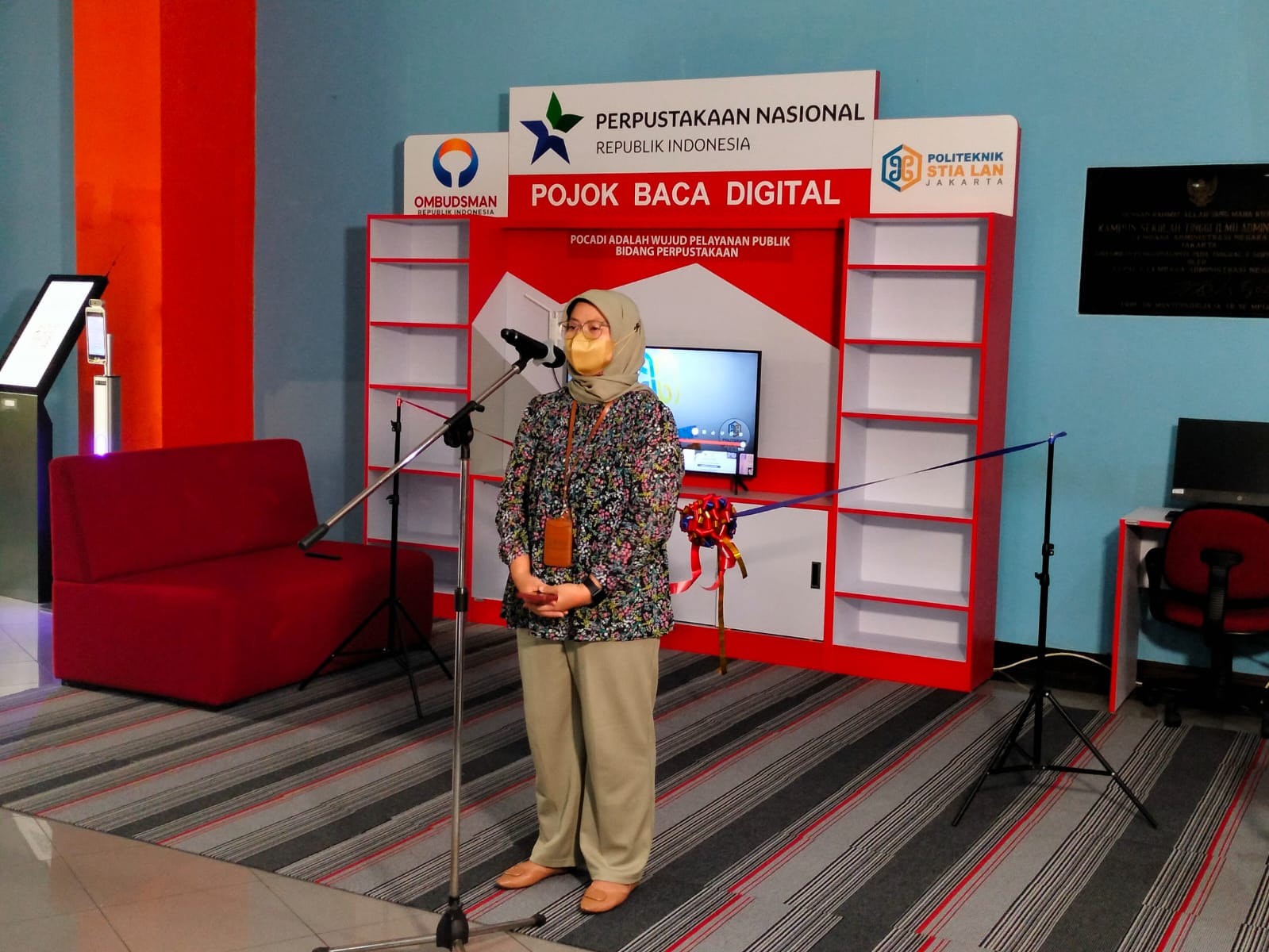 Peluncuran dan Peresmian Pojok Baca Digital (Pocadi) Politeknik STIA ...